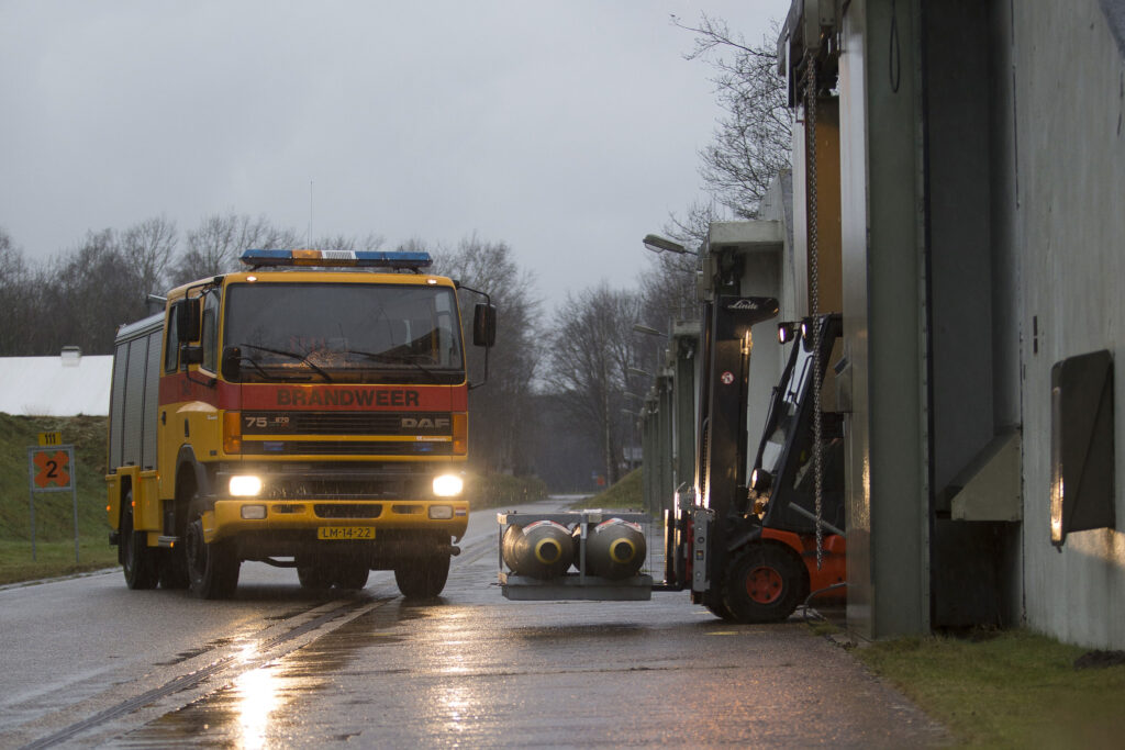 Kenteken: LM-14-22: Daf FFV75 TS 1996 (KLu) (2) | DEFENSIEBRANDWEER NL