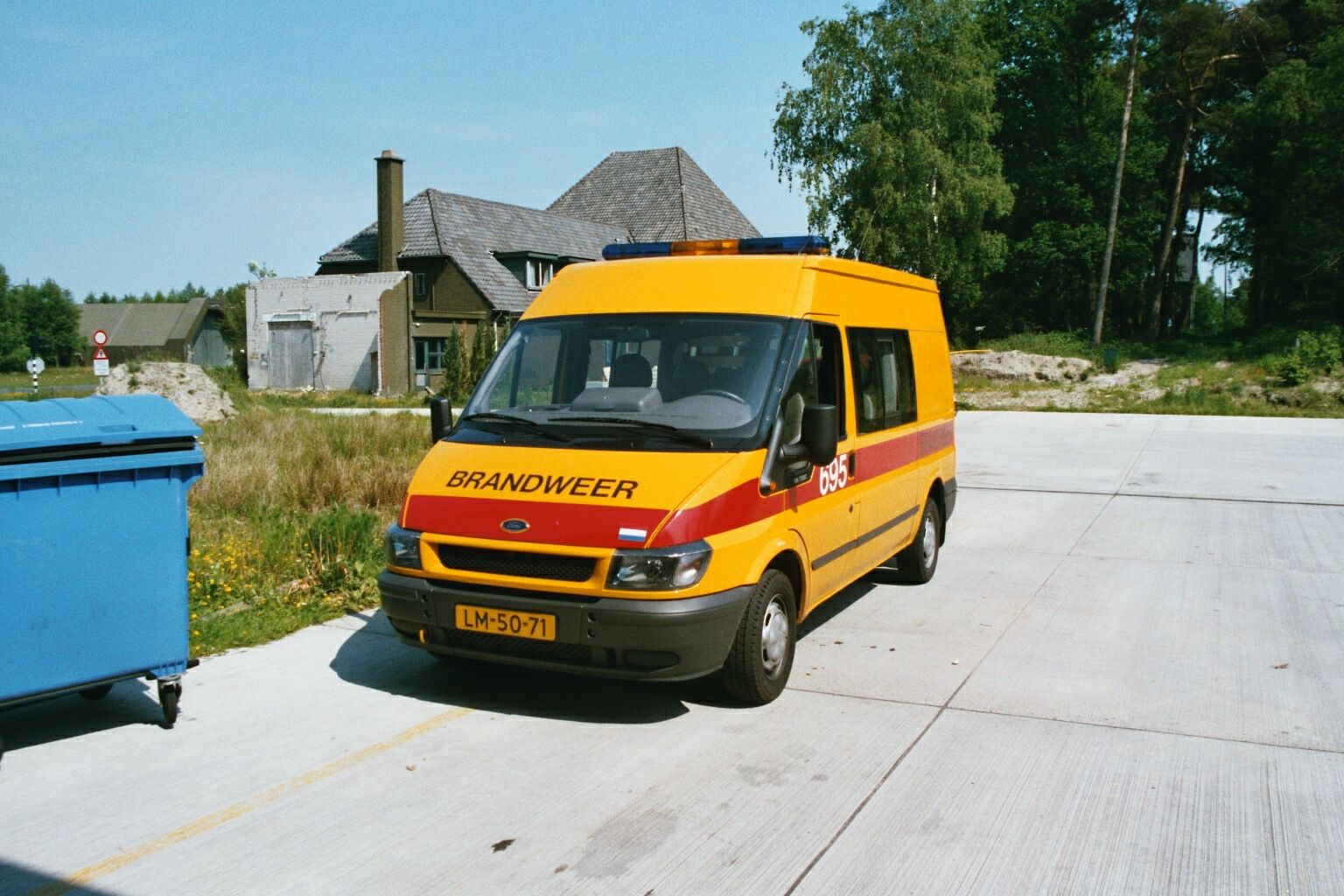 Kenteken: LM-50-71: Ford Transit PM 2001 (KLu) (1) | DEFENSIEBRANDWEER NL